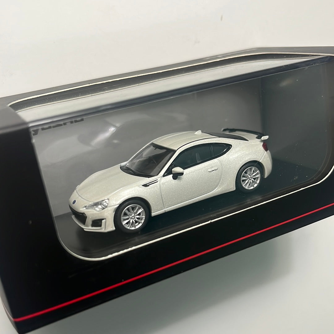 1 64 Kyosho Subaru BRZ GT 2016 White Flipn Diecast
